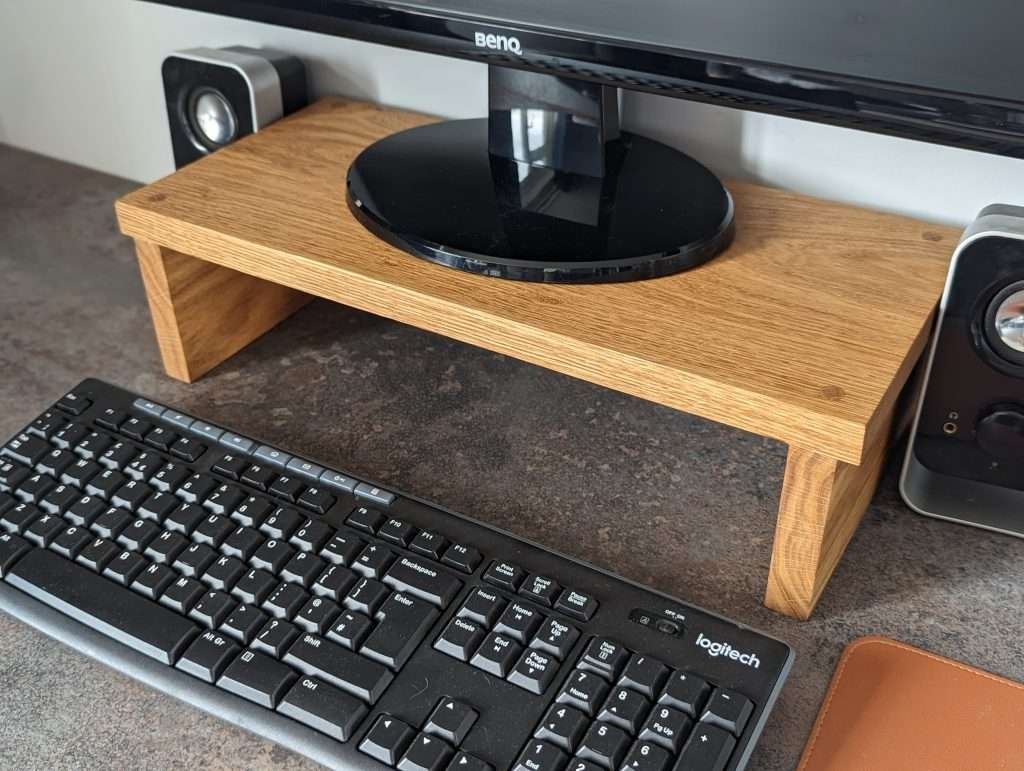Handmade Solid Oak Wood Monitor Stand – Customizable - Wood 'N' Pegs