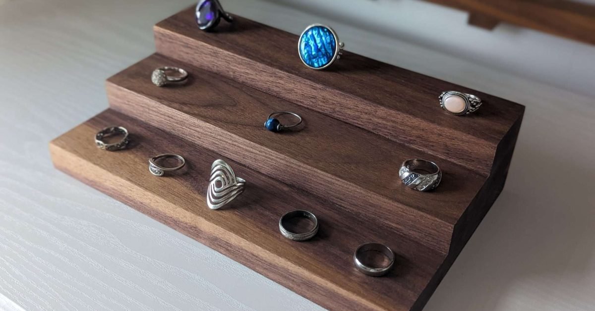 3 Tier Ring Display, Crystal Display Stand – Black Walnut – Wood 'N' Pegs