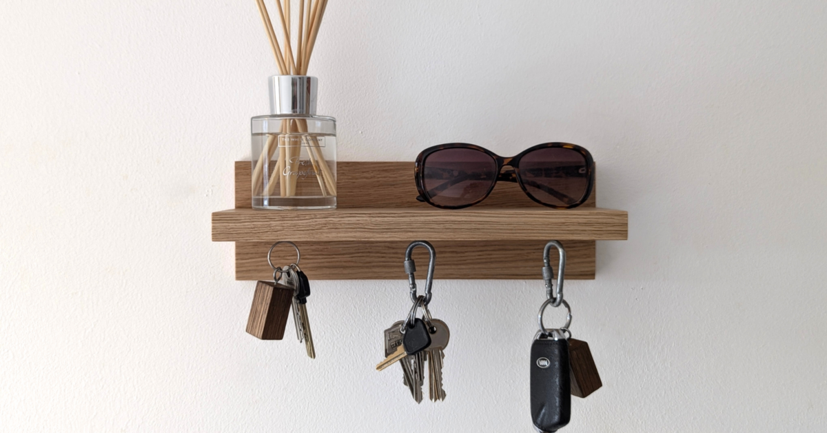Solid Oak Key Holder Shelf – Wood 'N' Pegs